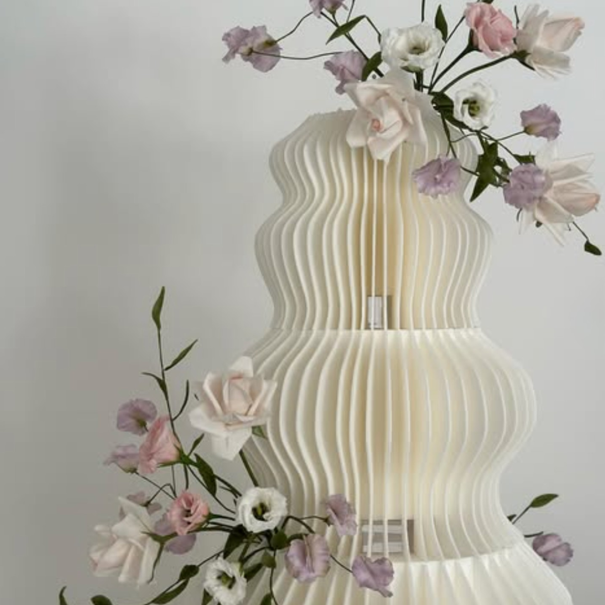 Exclusive Custom Curved Cutters with Créme De La Cakes | Prop Options