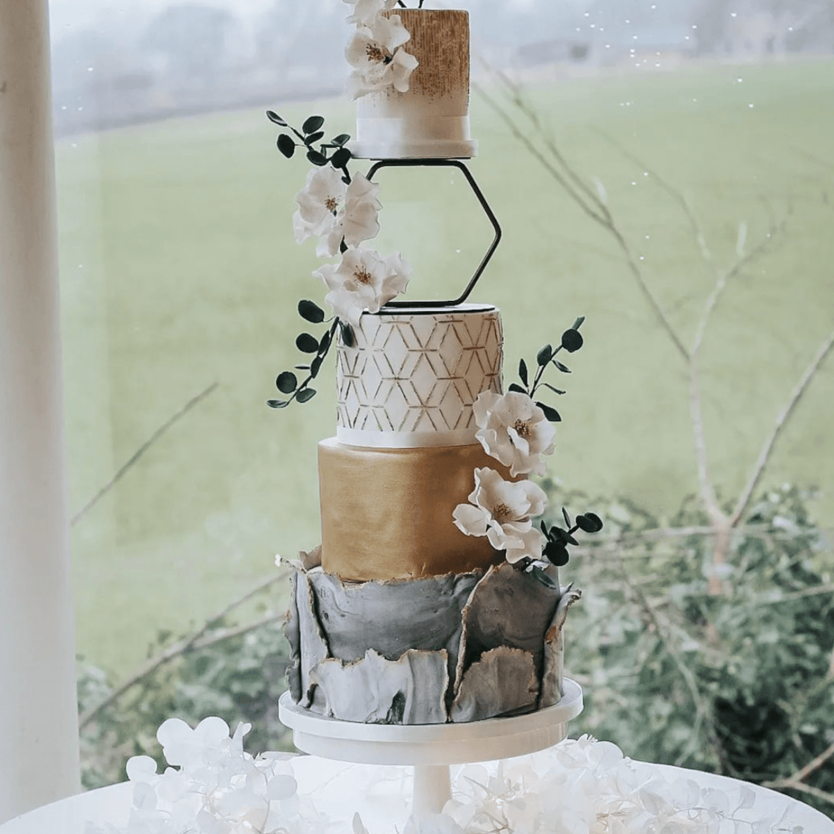 The Original Hexagon Cake Tier Separator | Prop Options